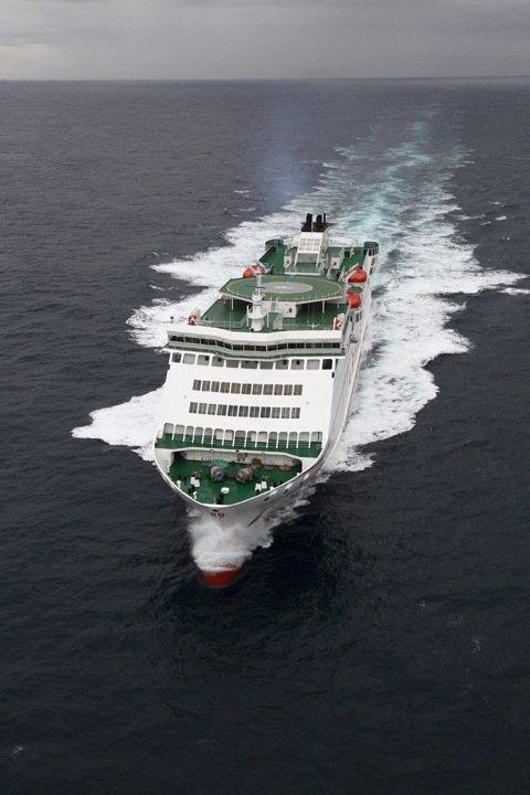 Huelva y Canarias más unidas por un ferry | Viajar en Cruceros